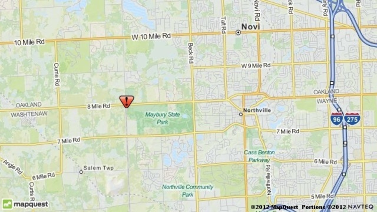 Deadly car crash closes 8 Mile Road east of Napier Road